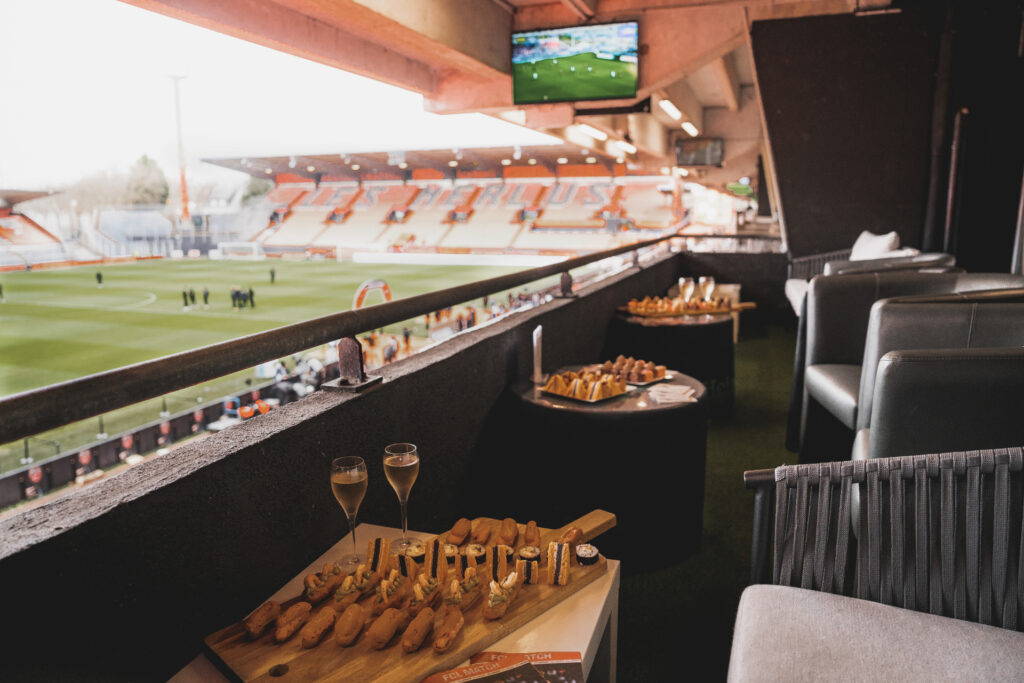 Places VIP au match - FCL Entreprises